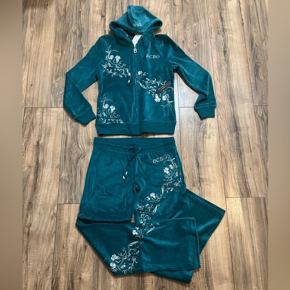 BCBGMaxAzria | Pants & Jumpsuits | Bcbg Max Azria Shrub Green Embellish ...